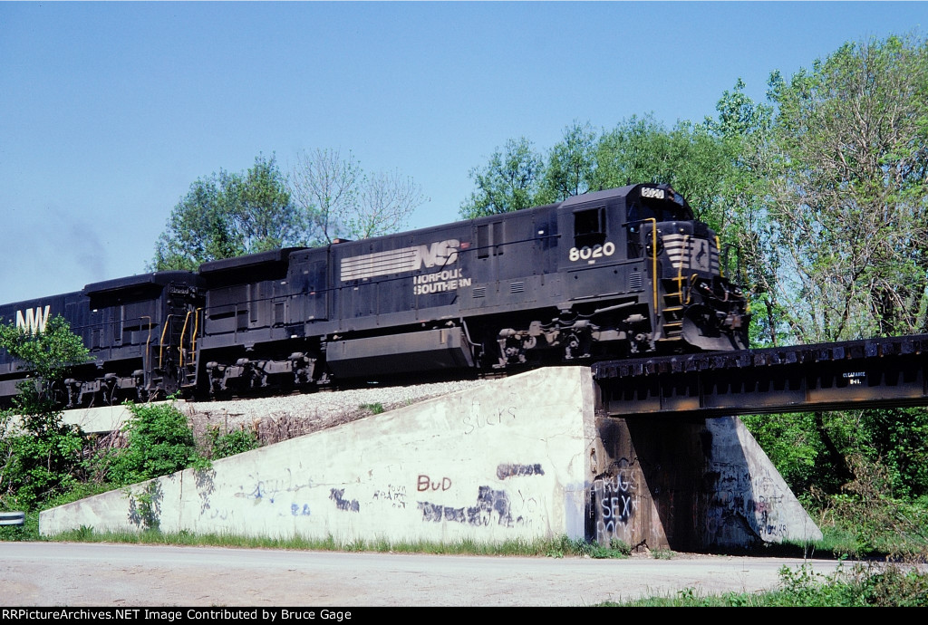 NS 8020
